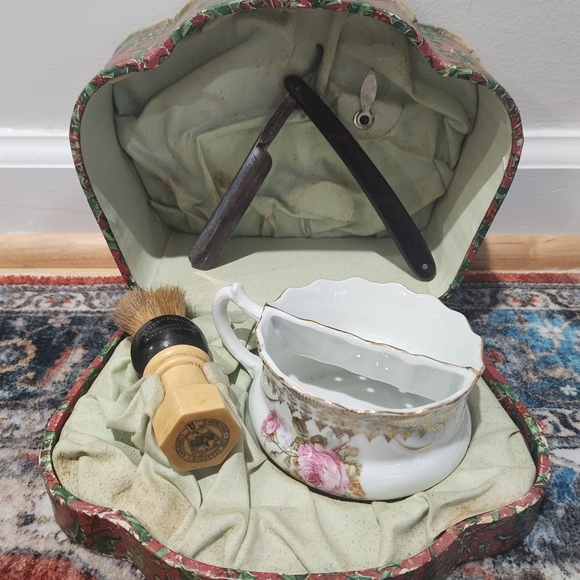 The Unbranded Brand | Accents | Antique Victorian Vanity Box Shaving ...